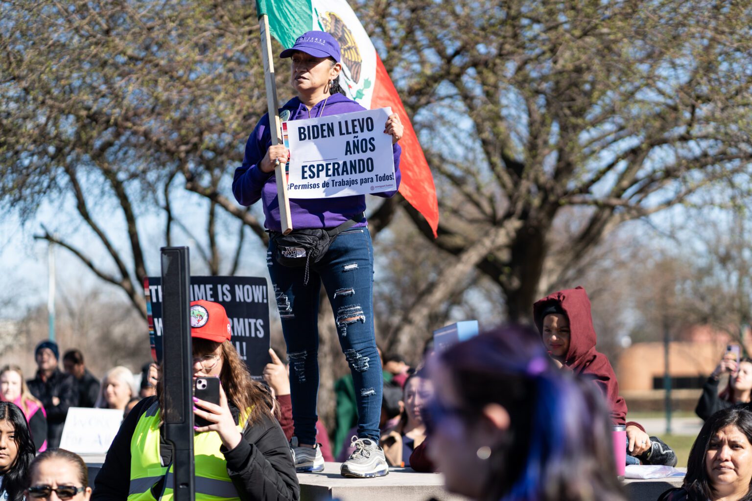 Breaking Headlines for Immigrants and Refugees – Borderless Magazine NFP